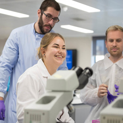 Biomedical Science International Foundation Pathway | University of ...